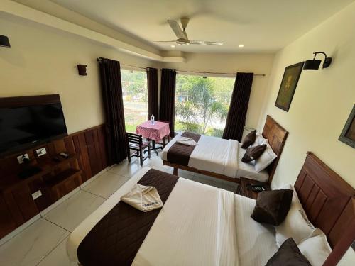 Velan Temple View, Palani (updated prices 2024)