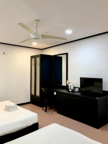 Intan Beach Resort, Kuala Terengganu (updated prices 2025)