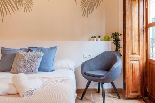 Sunny Modern Flat by Mercado Central, Valencia (updated prices 2025)