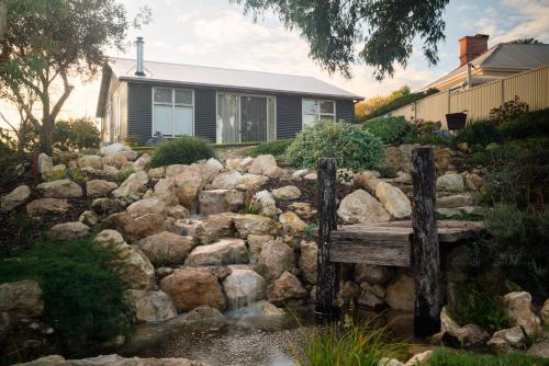 Goolwa Pelican Cottage - Pet Friendly - WiFi, Goolwa North (updated ...