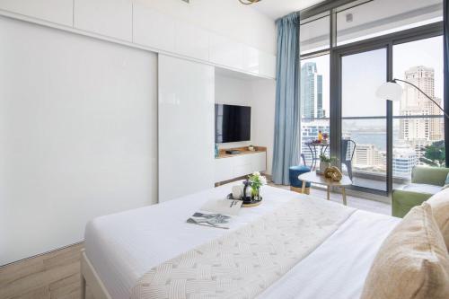 Frank Porter - Studio One, दुबई की (2026 के लिए अपडेट हुई कीमत)