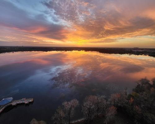 Sunshine Oasis - Orlando Lakefront Luxury, Orlando (updated prices 2025)