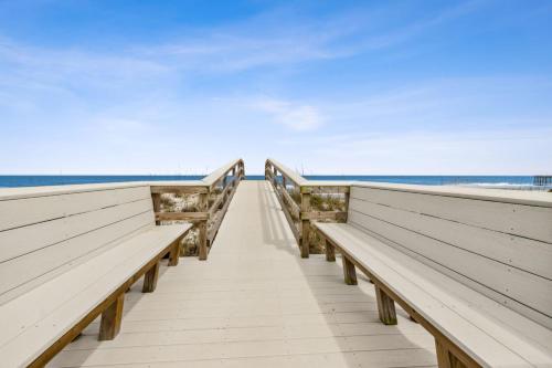 Ocean Lookout 3 - Heated Pool, Beachfront Deck, Stunning Ocean Views ...