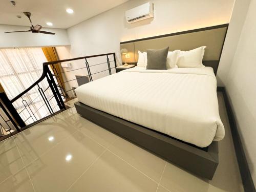 Subic Riviera Hotel & Residences, Kababae (updated prices 2025)