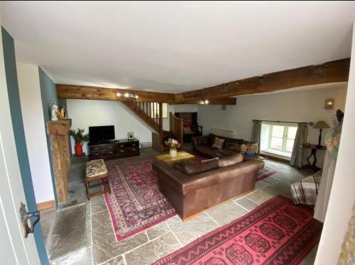 Beautiful Farm House in Idyllic location, Cowbridge (updated prices 2024)