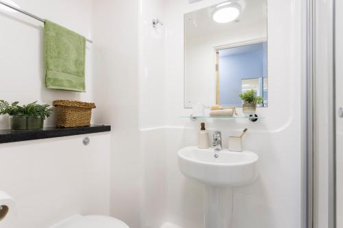 Unite Students - Sugarhouse Close - Royal Mile, Edinburgh (updated ...
