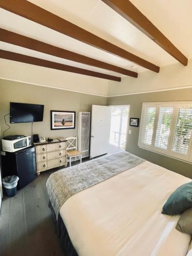 Pleasant Inn, Morro Bay (updated prices 2025)