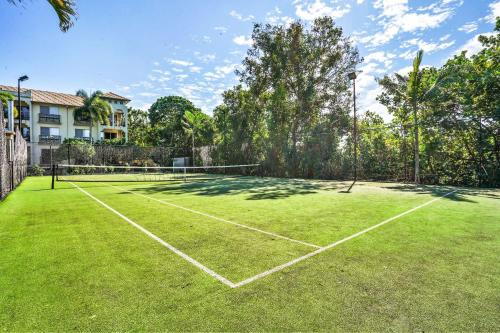 Cairns One Resort Style Living, Westcourt (updated prices 2025)