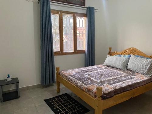 Charming Bungalow with Garden, Kampala – Updated 2024 Prices