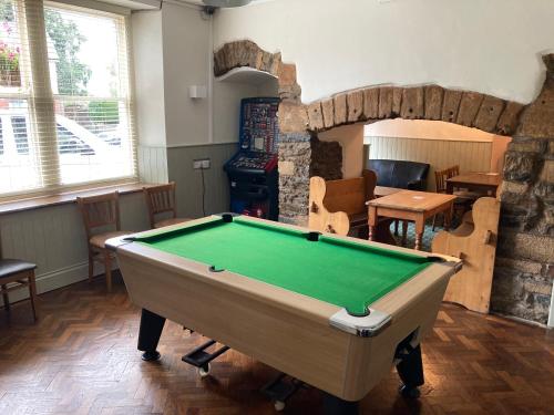 The Bell Inn, Evercreech (updated prices 2024)