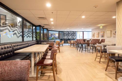 DoubleTree by Hilton Austin, MN, Austin (updated prices 2025)