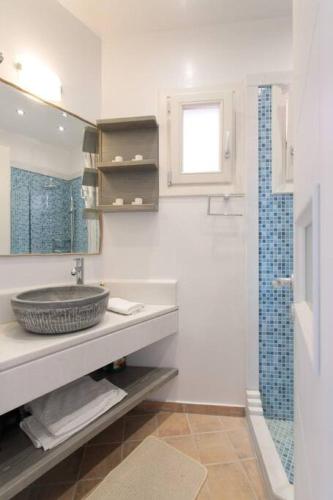 Naxos Chalkion Beautiful Detsis House with jacuzzi, Khalkíon (updated ...