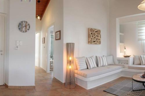 Naxos Chalkion Beautiful Detsis House with jacuzzi, Khalkíon (updated ...