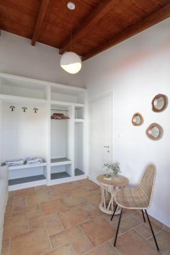 Naxos Chalkion Beautiful Detsis House with jacuzzi, Khalkíon (updated ...