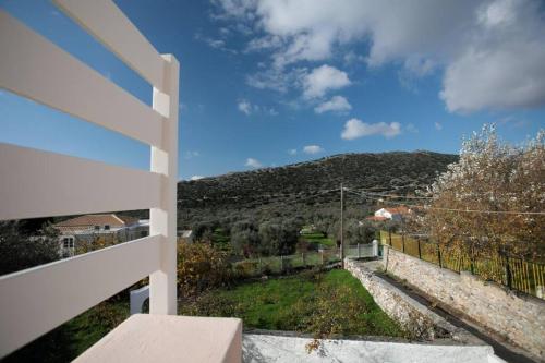 Naxos Chalkion Beautiful Detsis House with jacuzzi, Khalkíon (updated ...