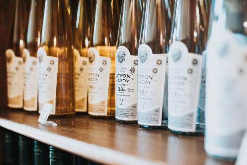 Naxos Chalkion Beautiful Detsis House with jacuzzi, Khalkíon (updated ...