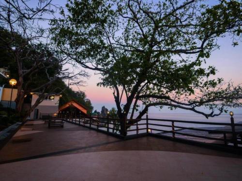 Anilao Awari Bay Resort, Batangas City (updated prices 2025)