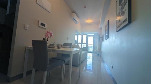 EG Private House -BGC UPTOWN, Manila (updated prices 2025)