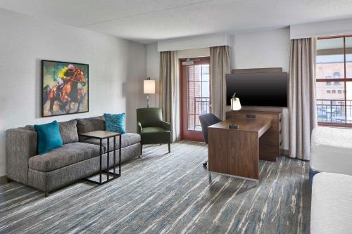 Hampton Inn & Suites Saratoga Springs Downtown, Saratoga Springs ...