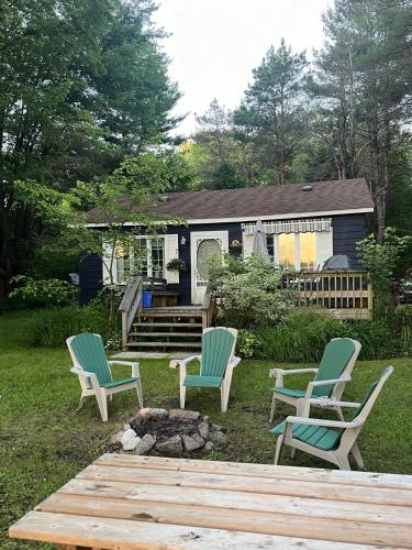 The “Loon” waterfront Muskoka cottage, Utterson (updated prices 2025)