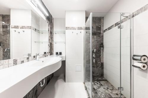 A1 Royal Plaza, Prague (updated prices 2024)