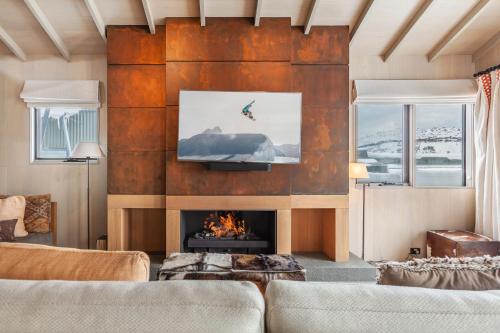 Family Chalet 34 The Stables Perisher, Perisher Valley (updated prices ...