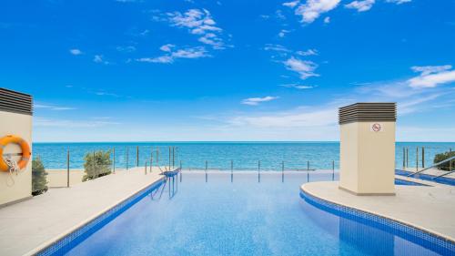 Splendid view Cosmo Beach between Cancelada and Estepona, Estepona ...