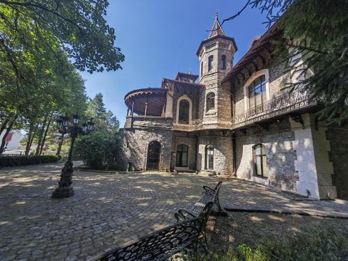 Castelul Stirbey, Sinaia (updated prices 2025)