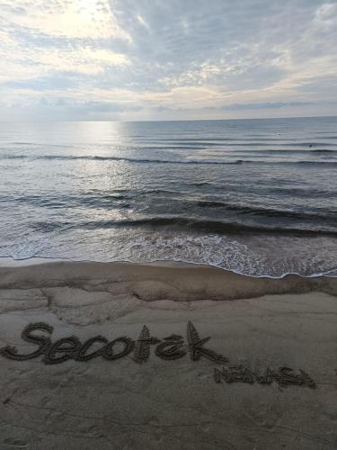 Secotek Nenasi Chalet, Pekan (updated prices 2025)