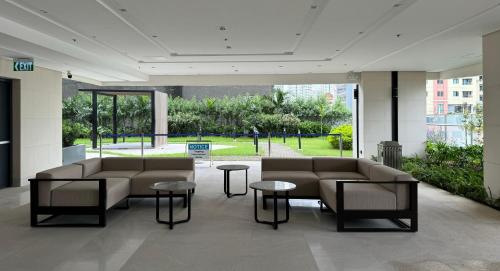 The GoodVibes Condotel Red Residences Makati, Manila (updated prices 2025)