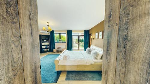 JANINE GARDEN, Braşov (updated prices 2024)