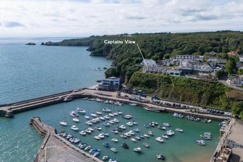 Captains View - Sea and Harbour Views Parking, Saundersfoot (updated ...