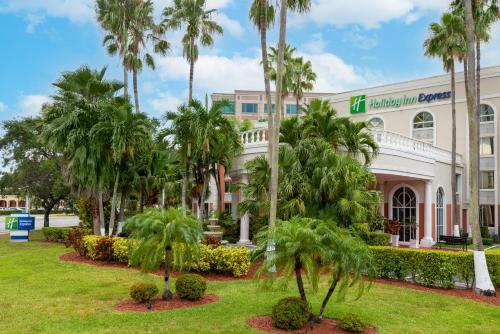 Holiday Inn Express Miami Airport Doral Area by IHG, Miami (updated ...