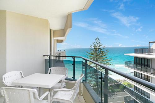 Clubb Coolum Beach Resort Sunshine Coast, Coolum Beach (updated prices ...