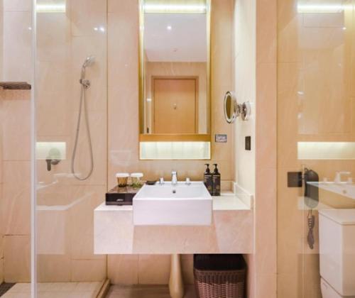 Elong Me Hotel Shanghai International Tourism and Resorts Zone, Nanhui ...