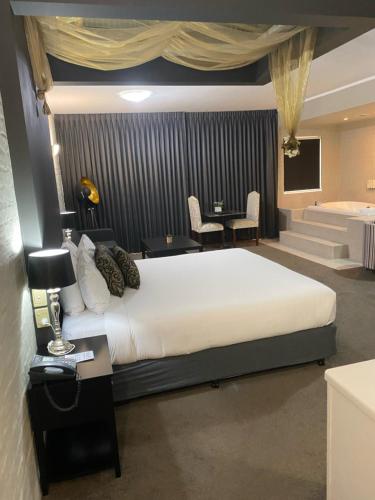 Madison Spa Motel - Adults Only, Moama (updated prices 2025)