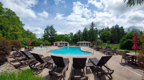 Woodfield Manor - A Sundance Vacations Property, Cresco (updated prices ...