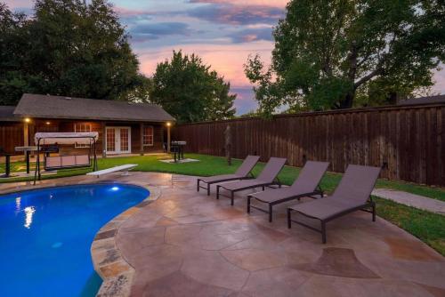 Impressive 5BR 3,5BA Holiday Home with Pool, Game Room & Cinema Room ...