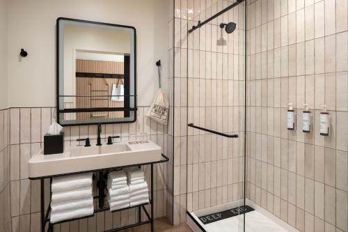 Moxy Boulder, Boulder (updated prices 2024)