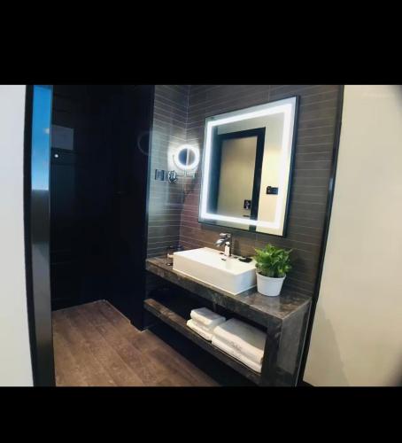 Xi'an Hotel Beijing Railway Station Temple of Heaven Park, Beijing ...