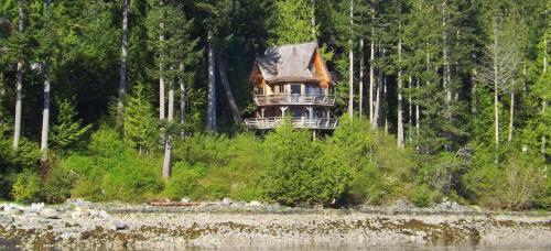 Desolation Sound Resort, Lund (updated prices 2024)