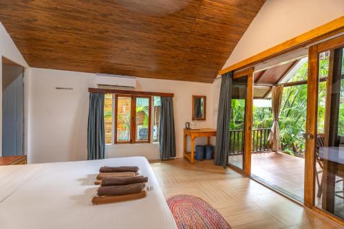 Simrose, Agonda (updated prices 2024)