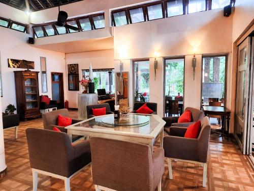 Nataya Round House Coral Bay Resort, Kampot (updated prices 2025)