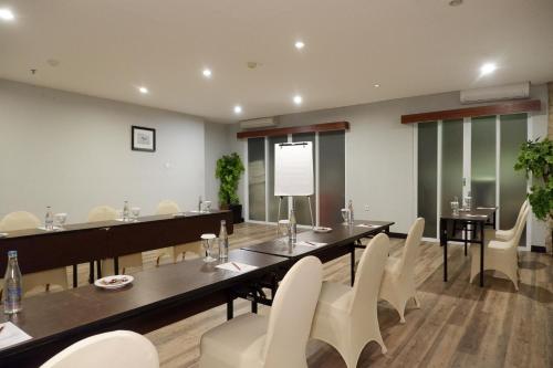 Kutabex Beachfront Hotel, Kuta (updated prices 2025)