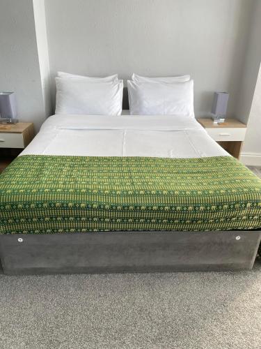 Bronallt, Barmouth (updated prices 2025)