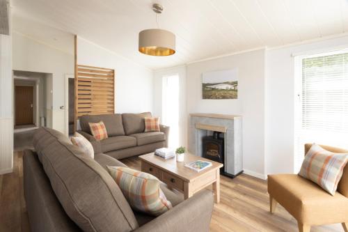 Lost Shore Surf Resort, Ratho (updated prices 2025)