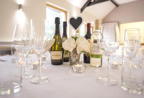 The Frocester, Stonehouse (updated prices 2025)