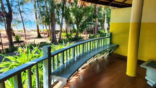 Nataya Round House Coral Bay Resort, Kampot (updated prices 2025)