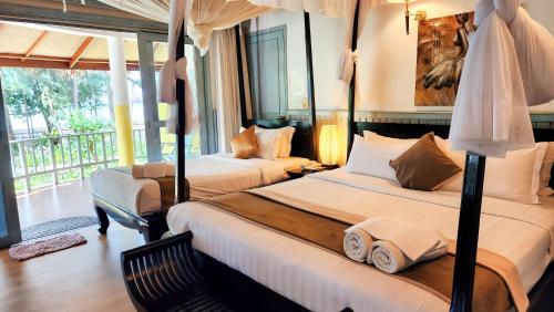 Nataya Round House Coral Bay Resort, Kampot (updated prices 2025)