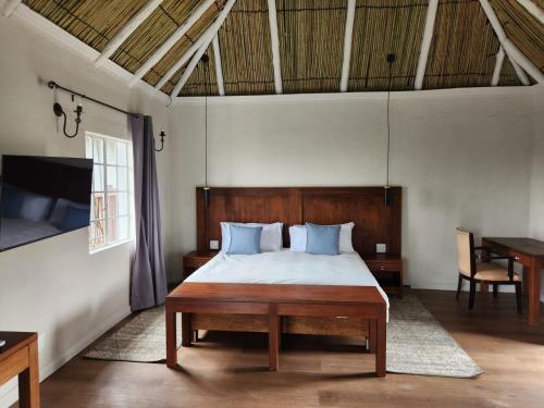Shumba Valley Lodge, Lanseria (updated prices 2024)